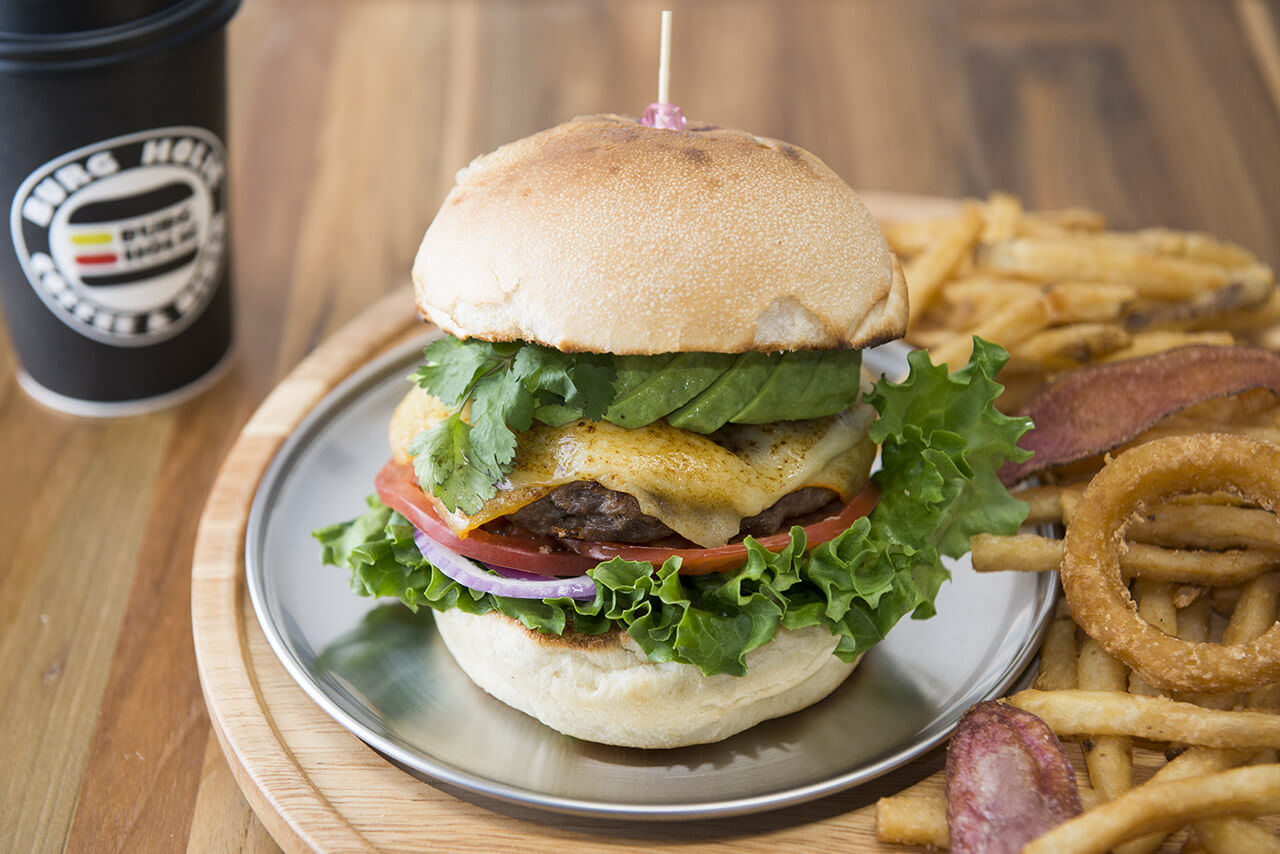 AVOCADO CHEESE BURGER アボカドチーズバーガー | BURG HOLIC | ステーキ・クラフトビール・ハンバーグ・ハンバーガー